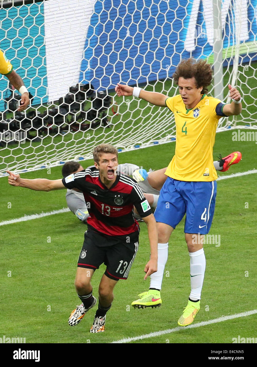 Thomas muller goal hi-res stock photography and images - Alamy