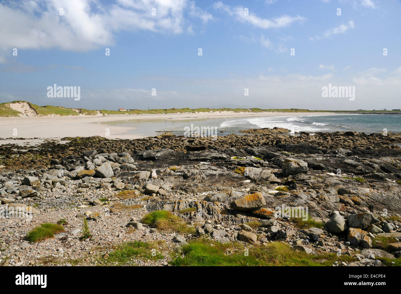White Shell Sand Beach & Rocky shore of Culla Bay, Benbecula, Outer ...