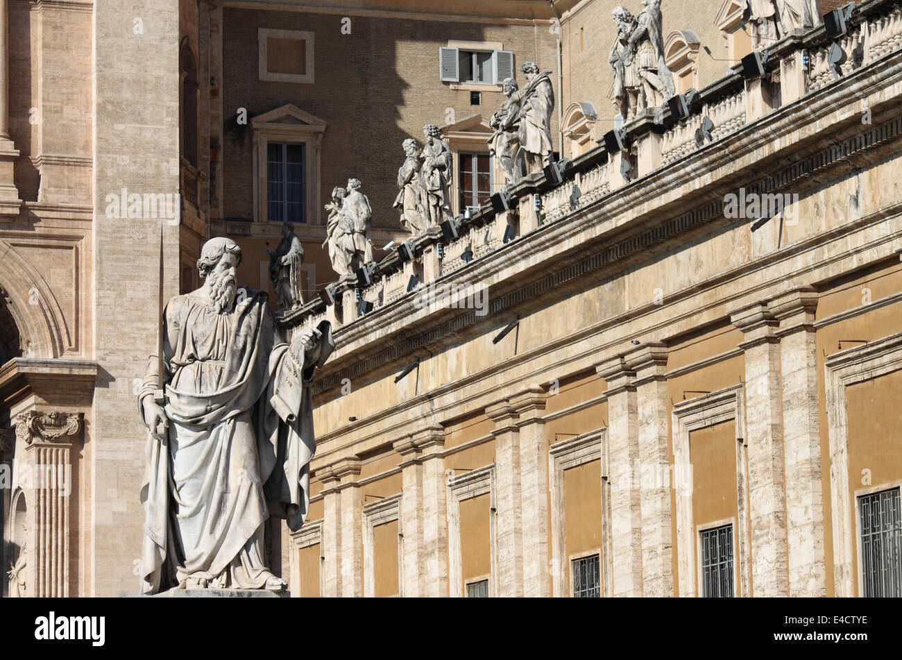 Statue of Saint Paul the Apostle in Vatican City, Rome Stock Photo - Alamy