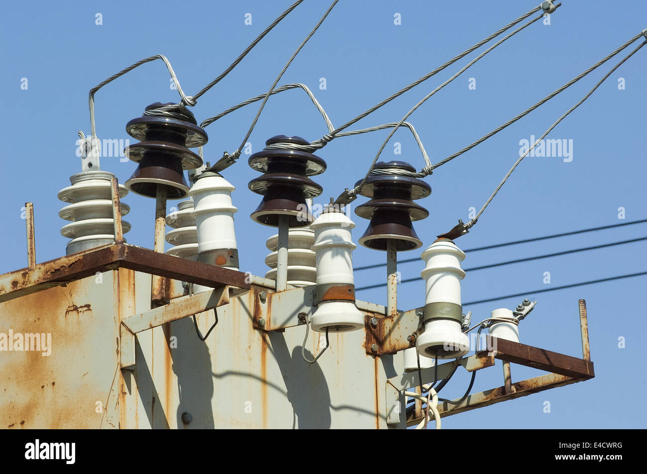 Electricity box electricity pylon hi-res stock photography and images ...