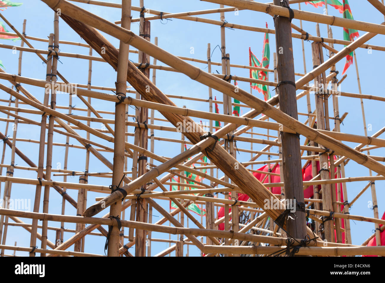 Bamboo scaffolding hi-res stock photography and images - Alamy