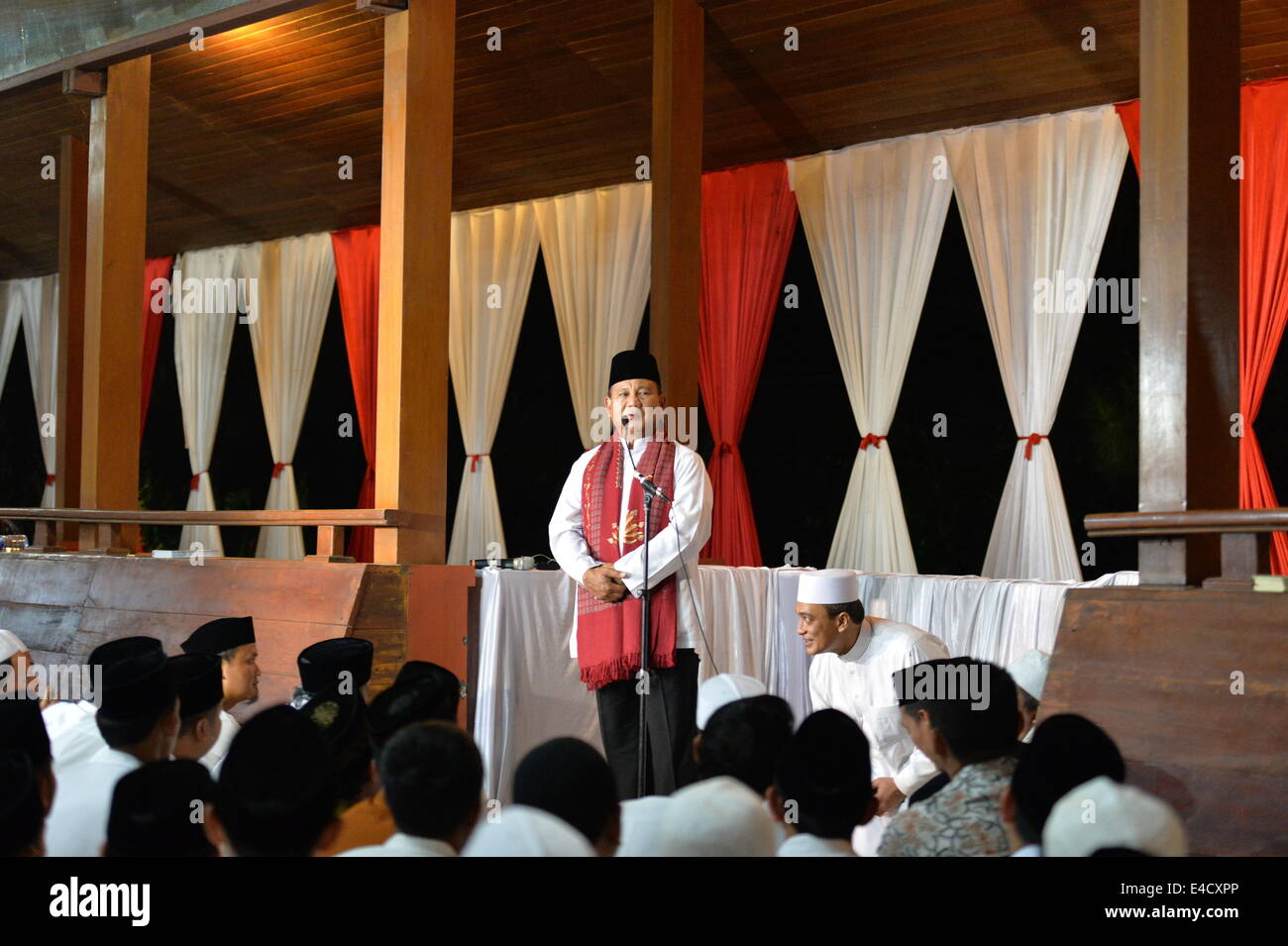Jakarta, Indonesia. 8th July, 2014. Presidential candidate Prabowo ...