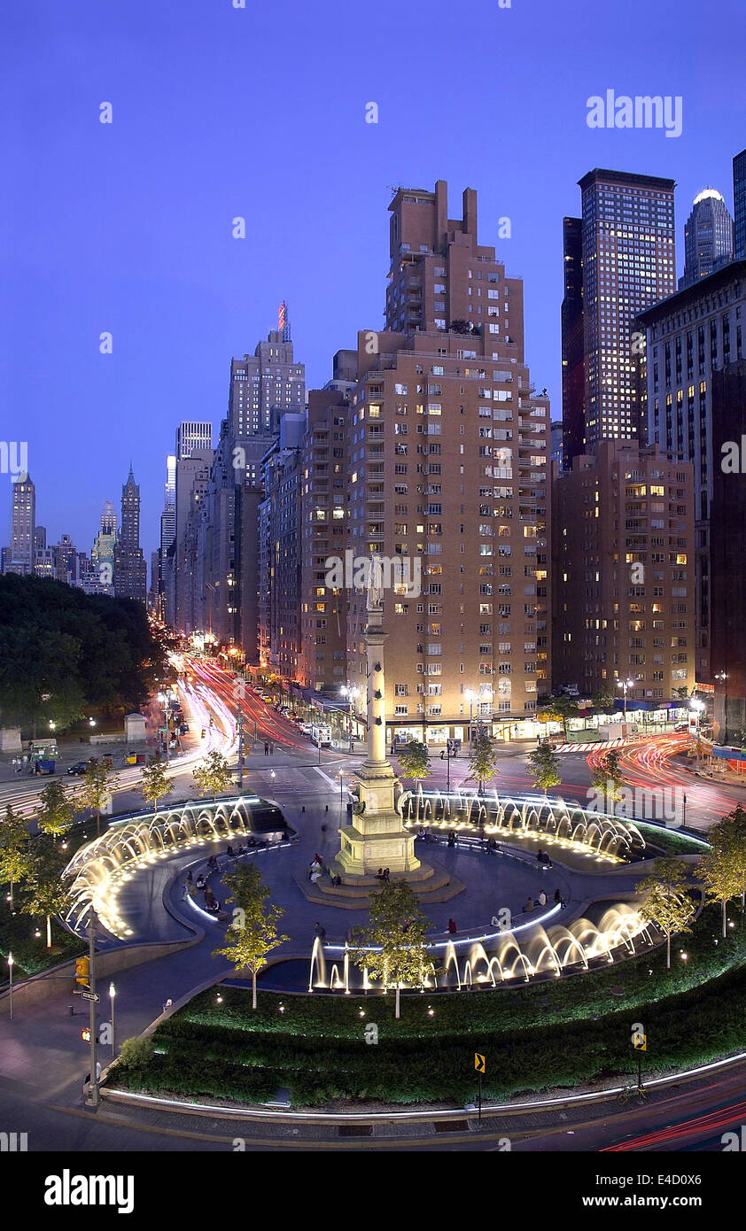 New york columbus circle night hi-res stock photography and images - Alamy