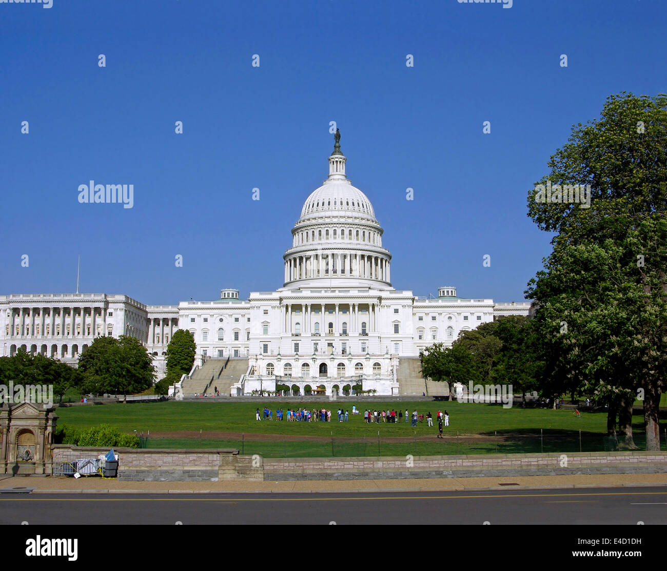 Washington dc capitol building spring hi-res stock photography and ...