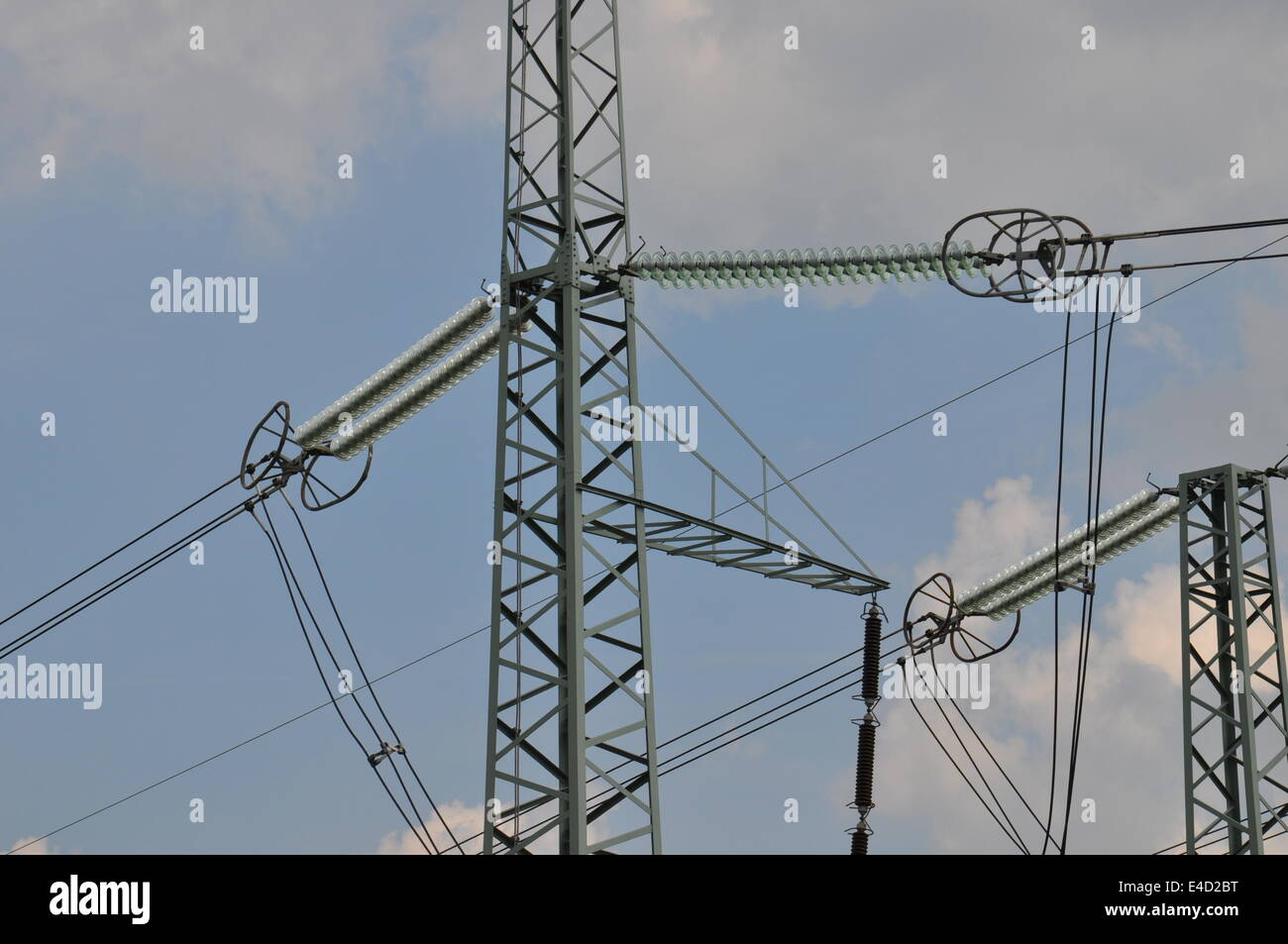 Divorces very high electrical voltage is not possible without good ...