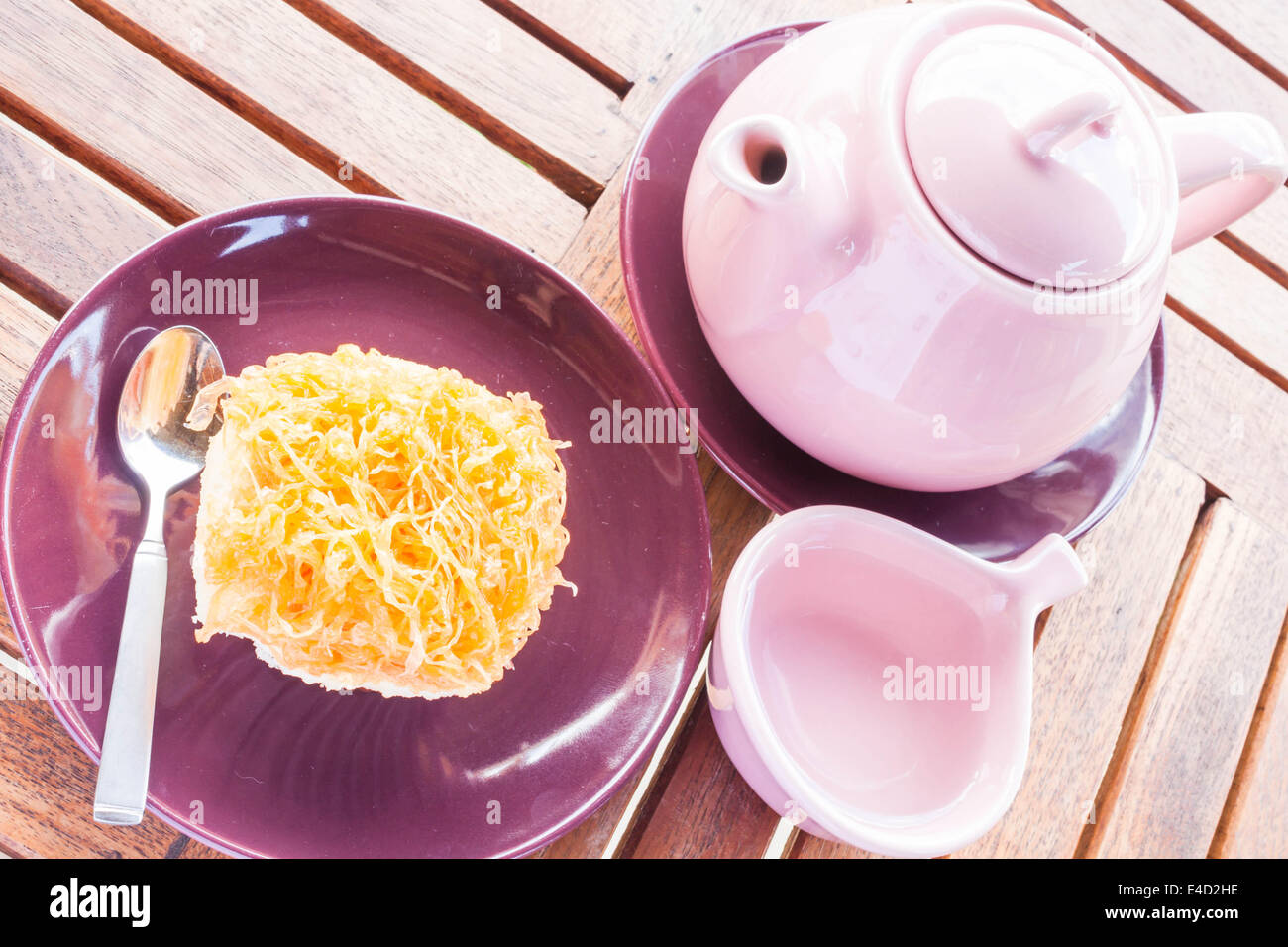 Pot tea cake hi-res stock photography and images - Alamy