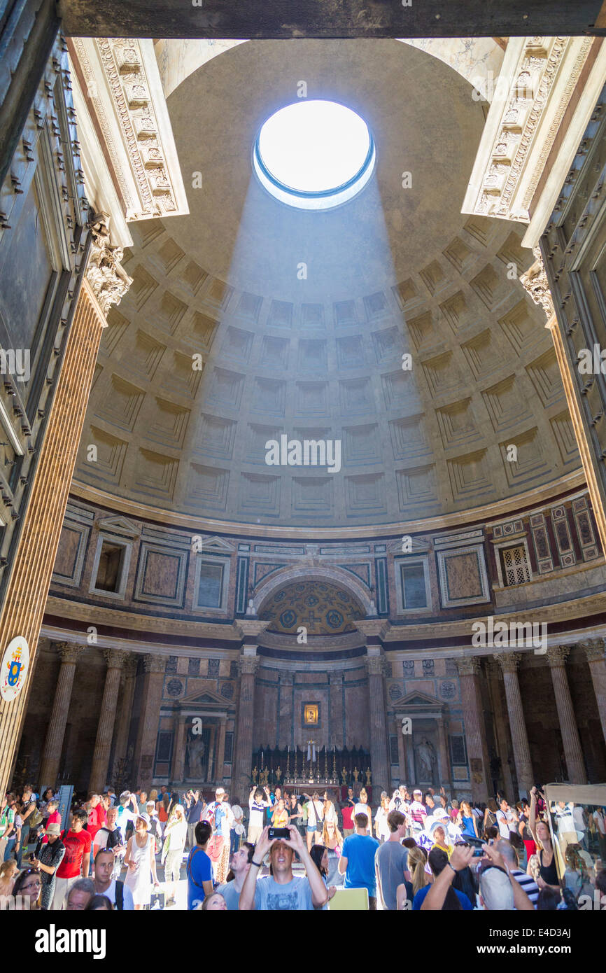 Pantheon, interior with dome and altar, Rome, Lazio, Italy Stock Photo ...