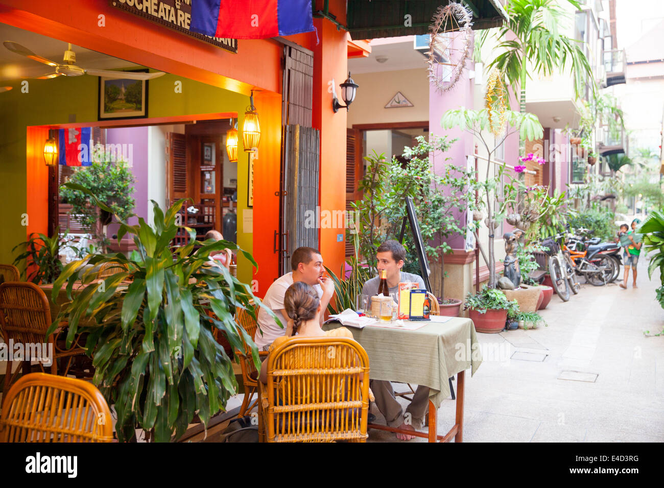 Cafe street scene in Siem Reap town, Cambodia Stock Photo - Alamy