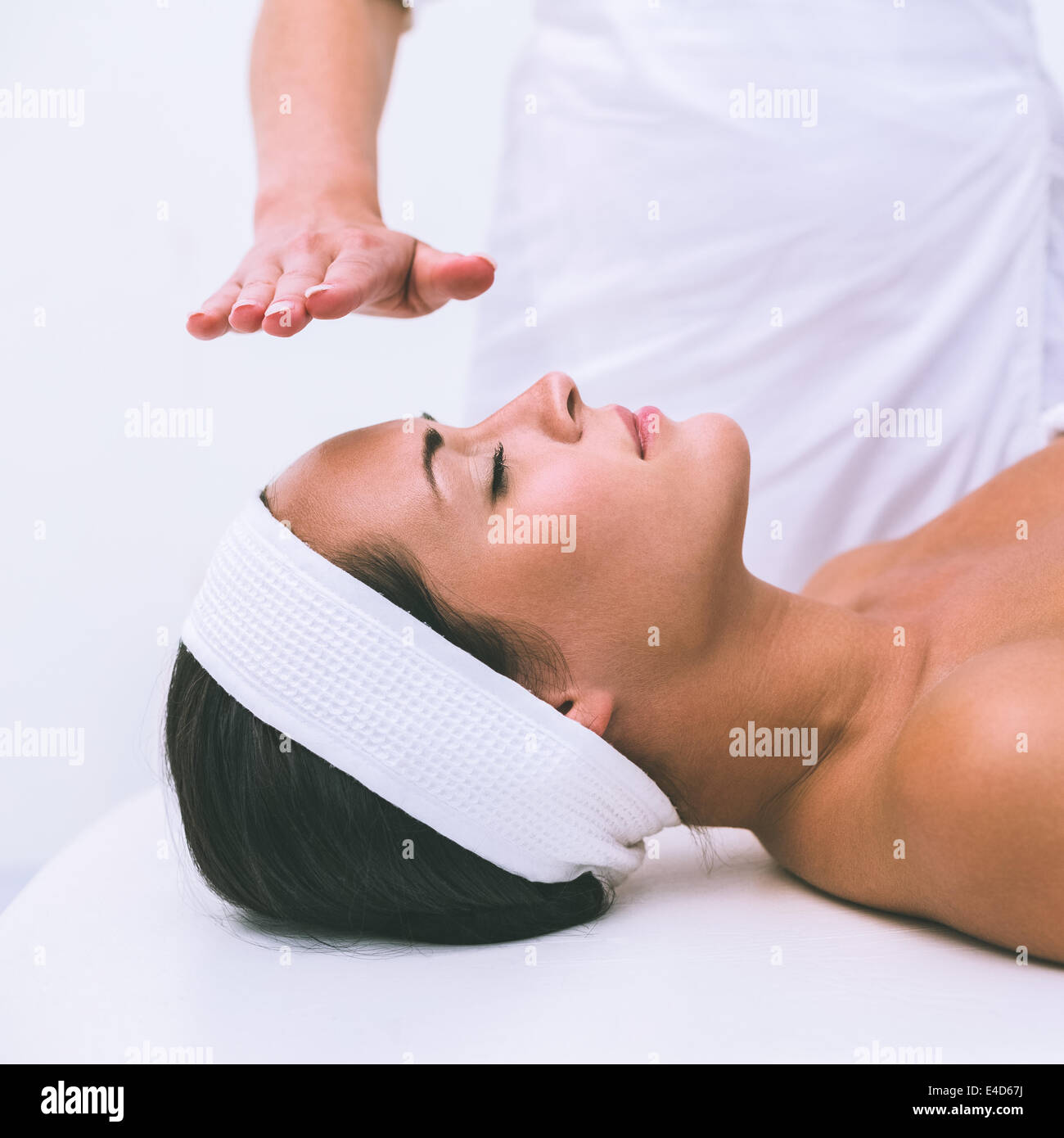 Reiki therapy hi-res stock photography and images - Alamy