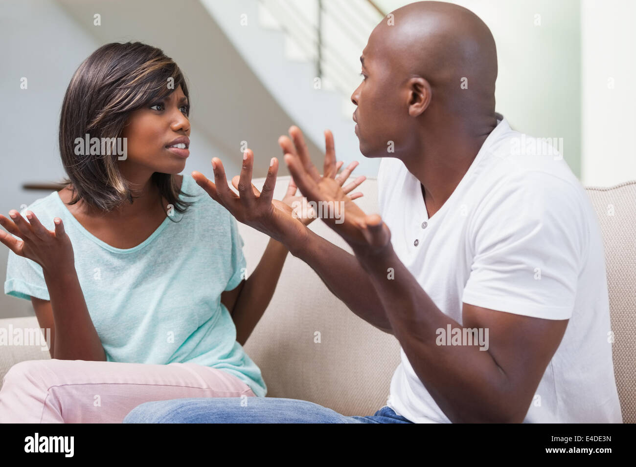 Angry black couple hi-res stock photography and images - Alamy