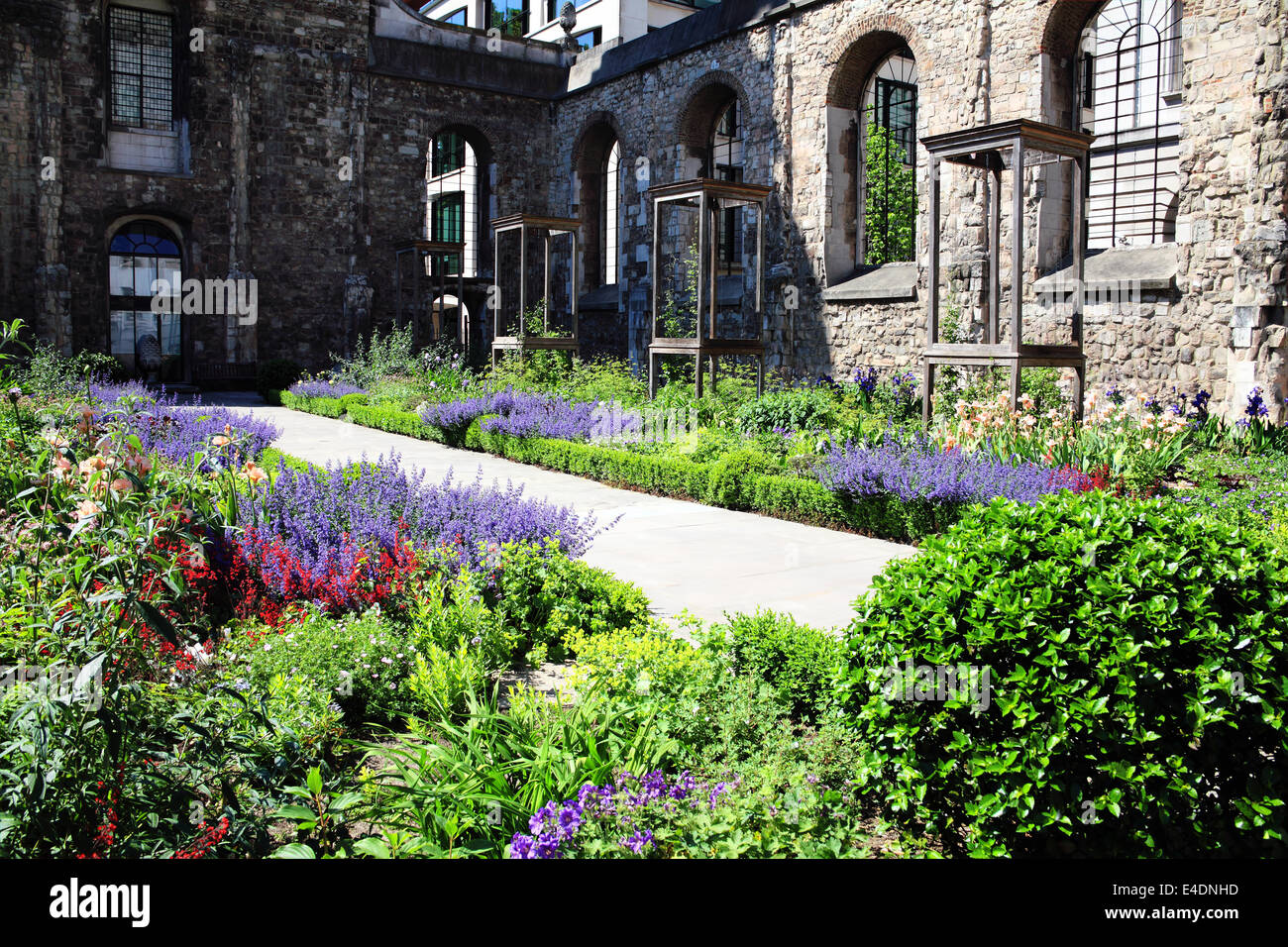 Greyfriars garden london hi-res stock photography and images - Alamy