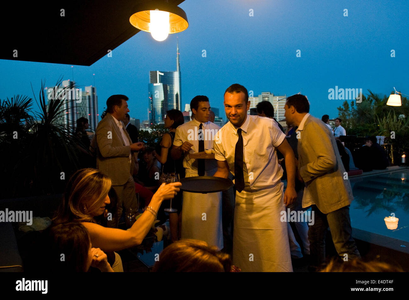 Party night italy hi-res stock photography and images - Alamy