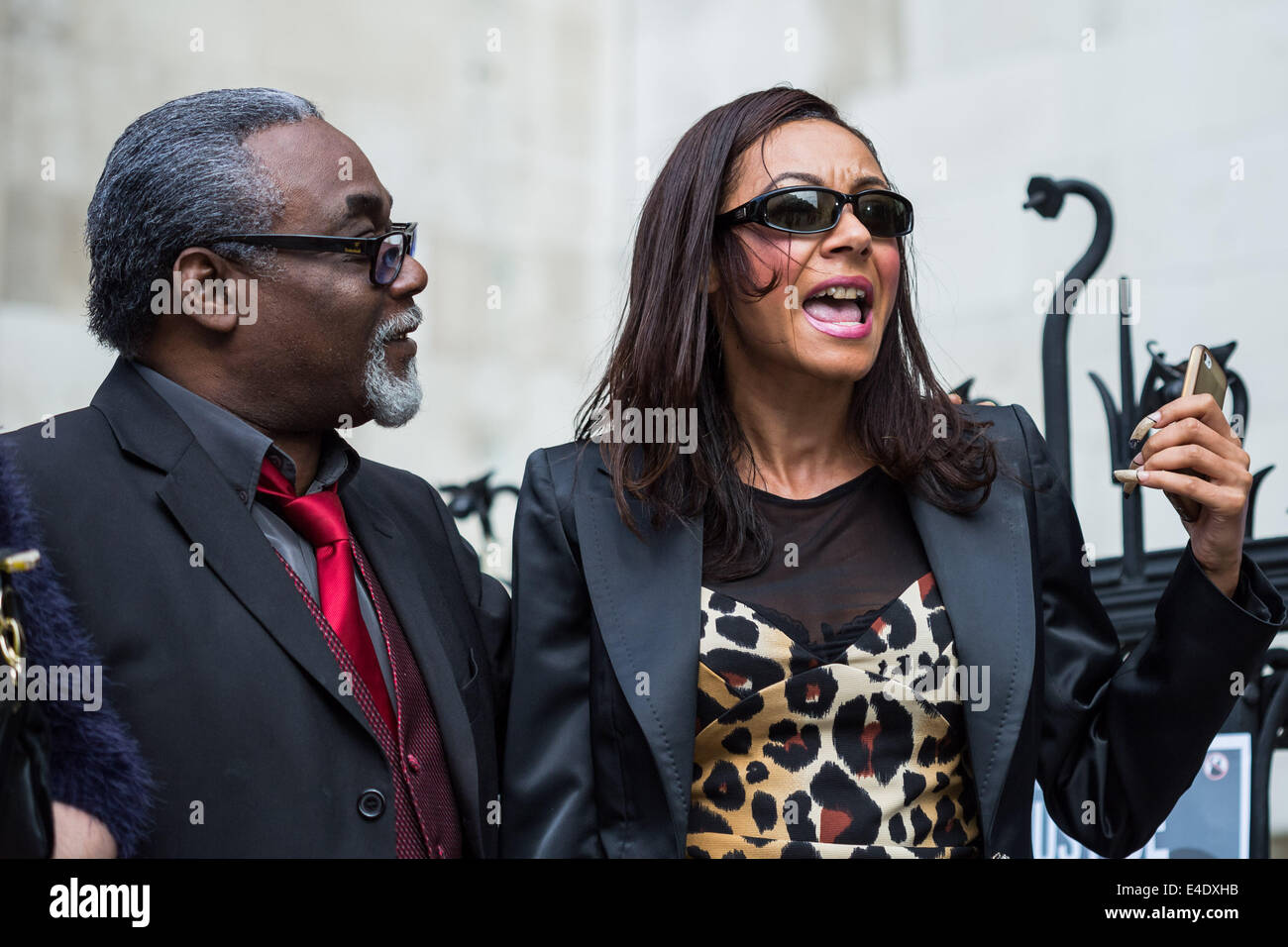Shooting mark hi-res stock photography and images - Alamy