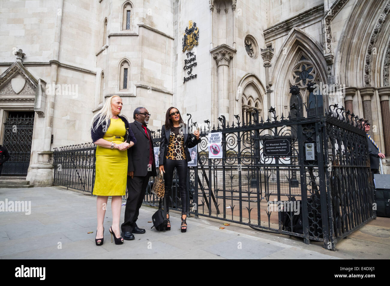 Mark duggan verdict hi-res stock photography and images - Alamy