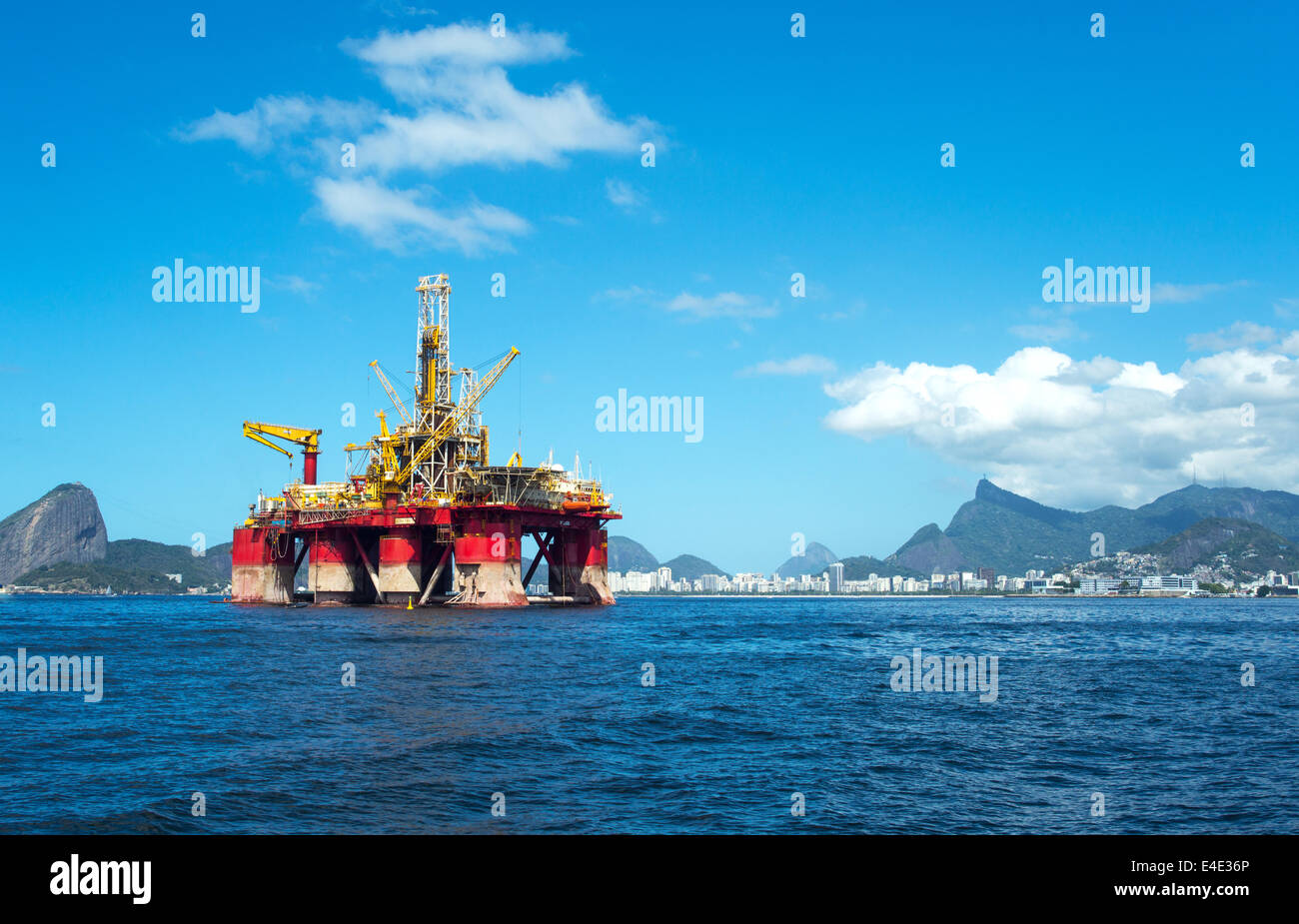 Brazil, Rio De Janeiro, a rig in the Guanabara bay Stock Photo - Alamy