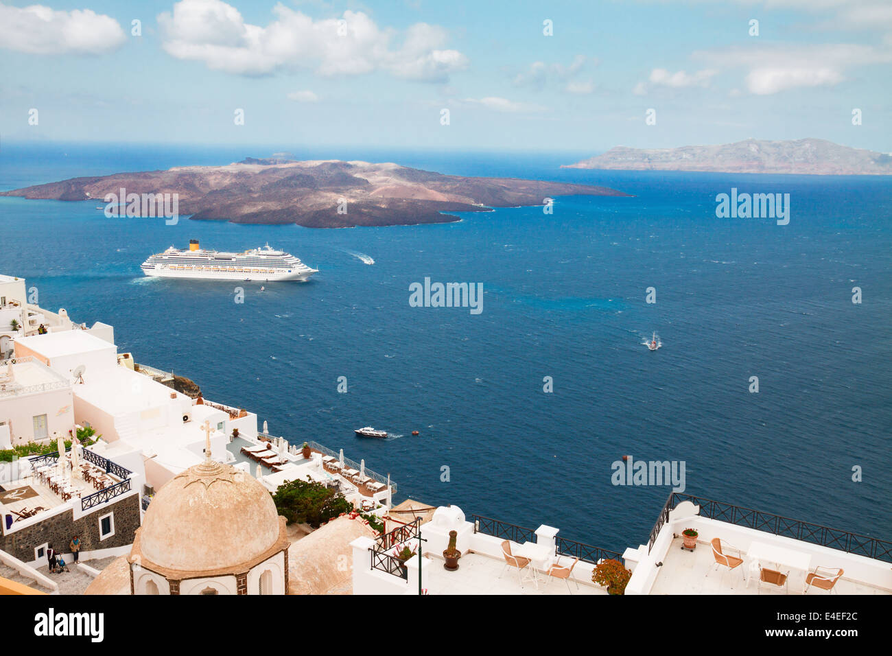 Thira and caldera of Santorini volcano Stock Photo - Alamy