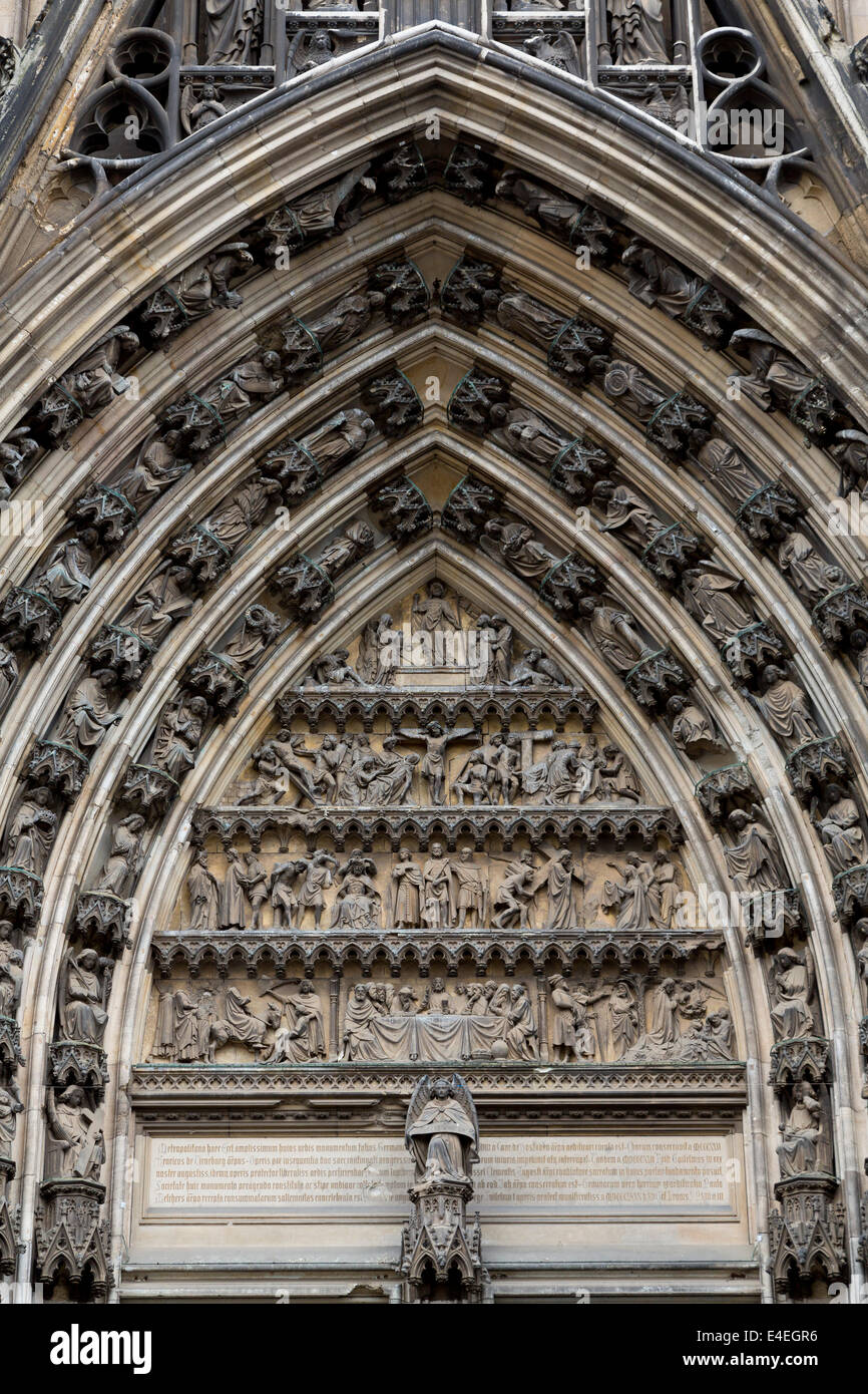 Entrance Gate of the Cathedral in Cologne, Germany Stock Photo - Alamy
