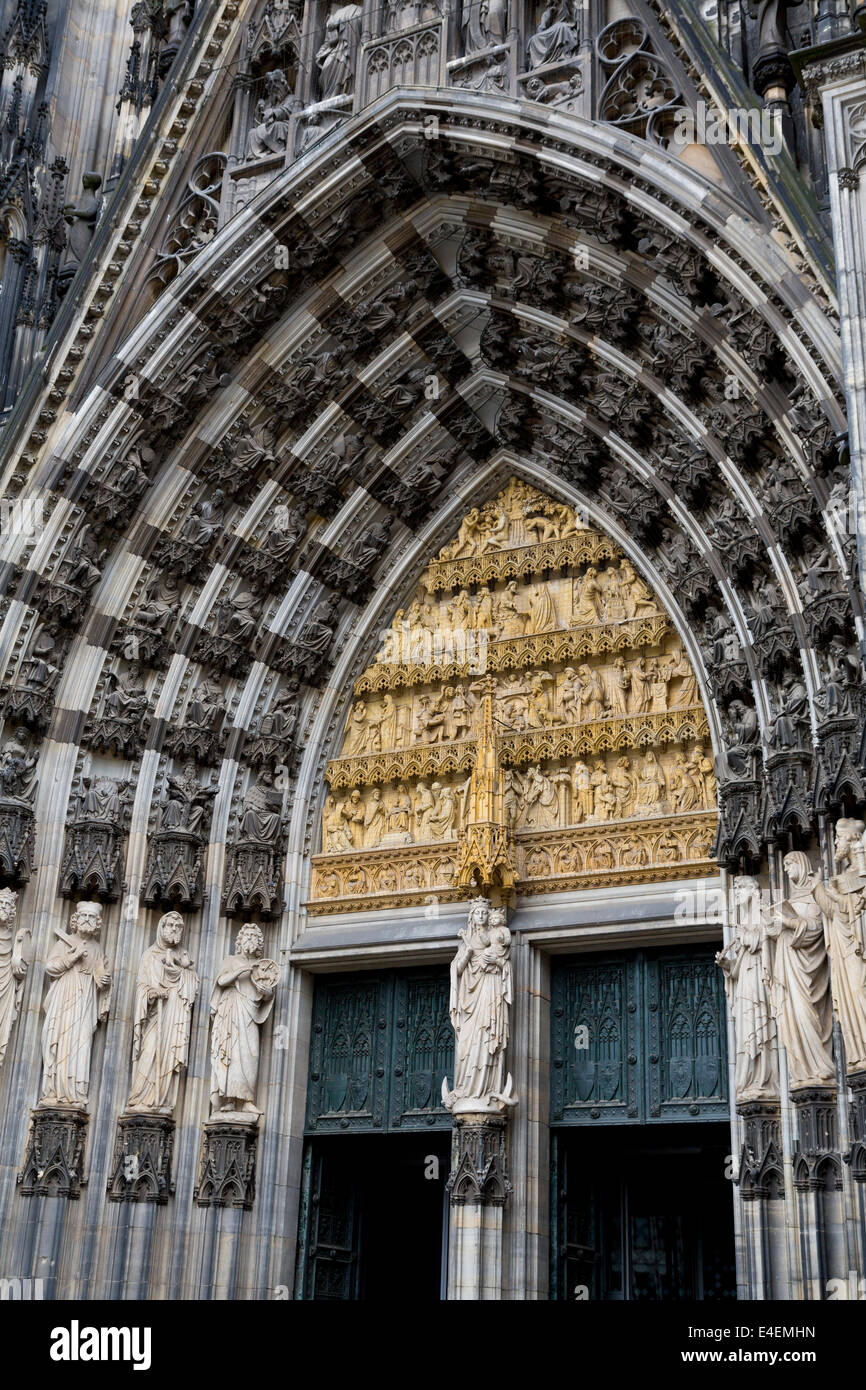 Entrance Gate of the Cathedral in Cologne, Germany Stock Photo - Alamy