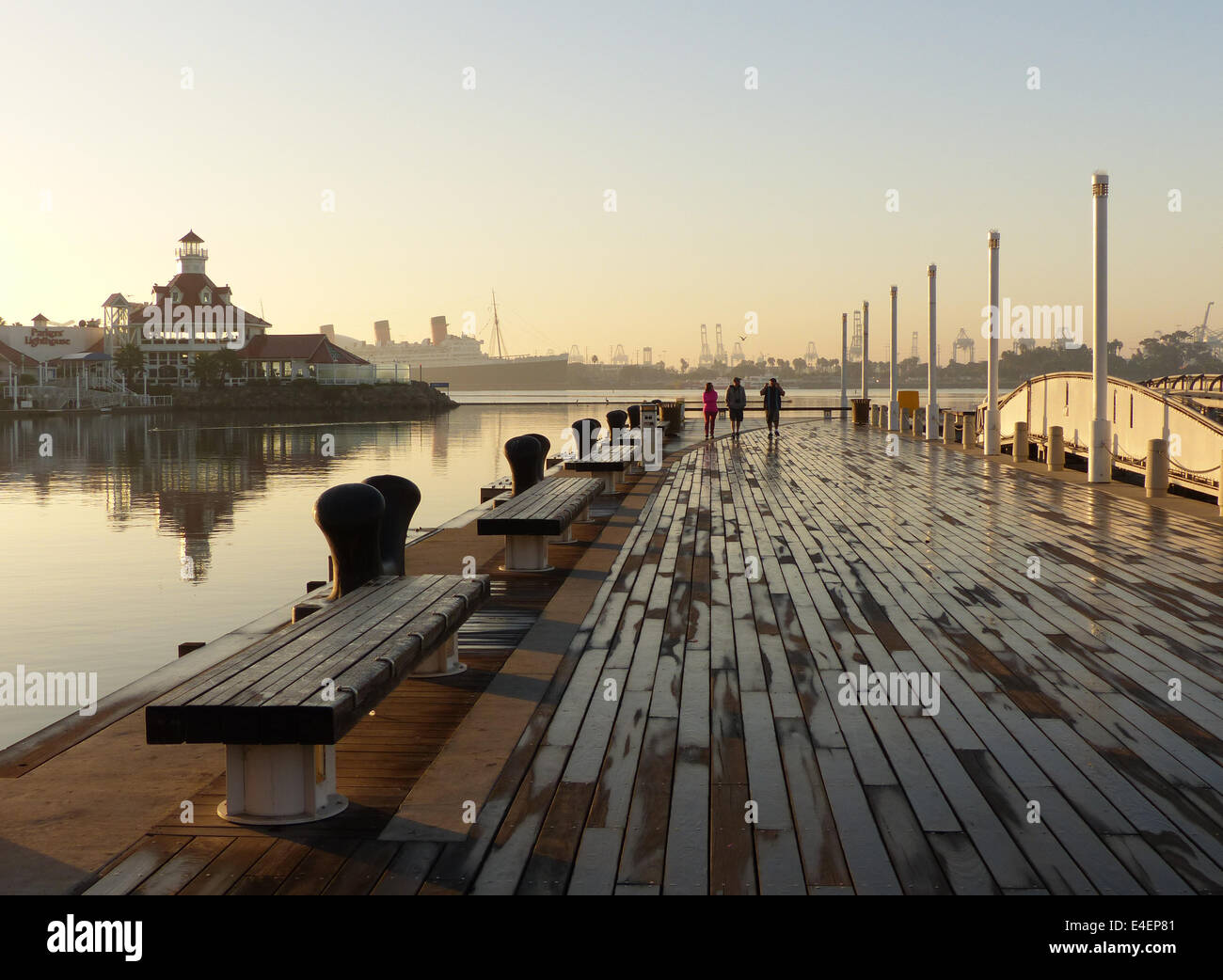 Long beach california boardwalk hi-res stock photography and images - Alamy