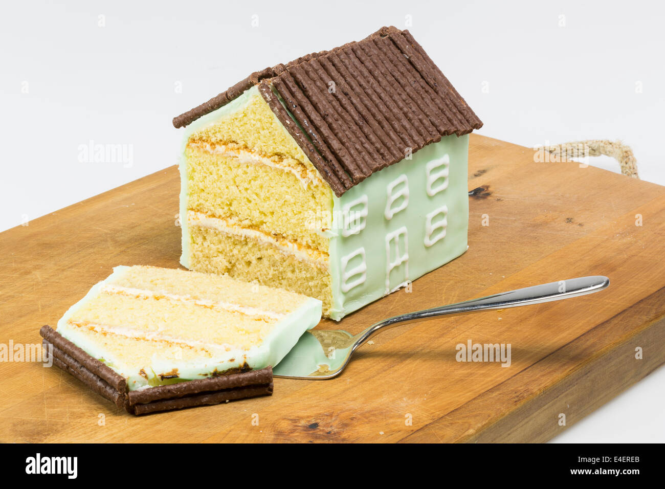 Cornish cake house with chocolate rooftop Stock Photo - Alamy