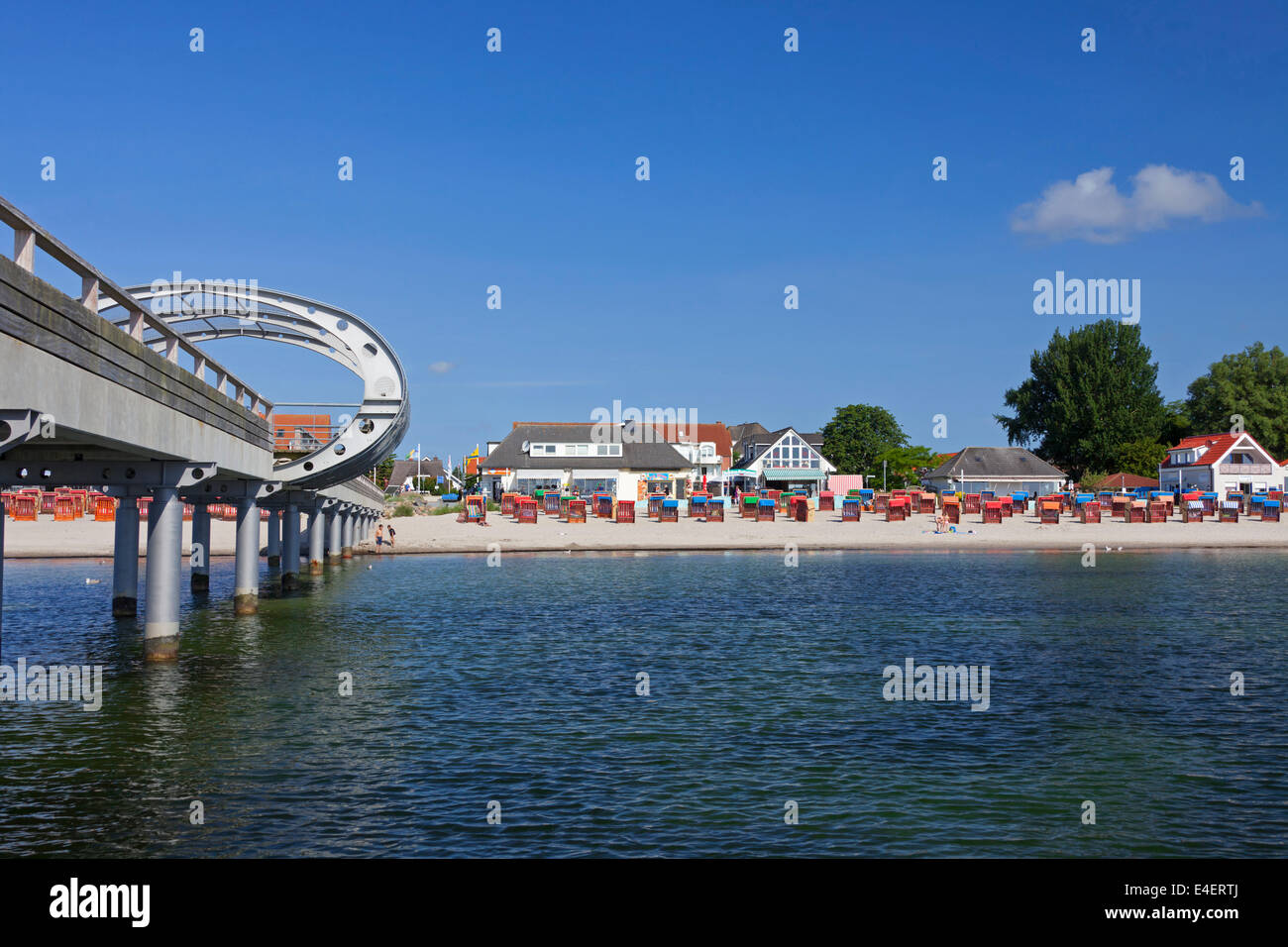 Wicker houses bridge hi-res stock photography and images - Alamy