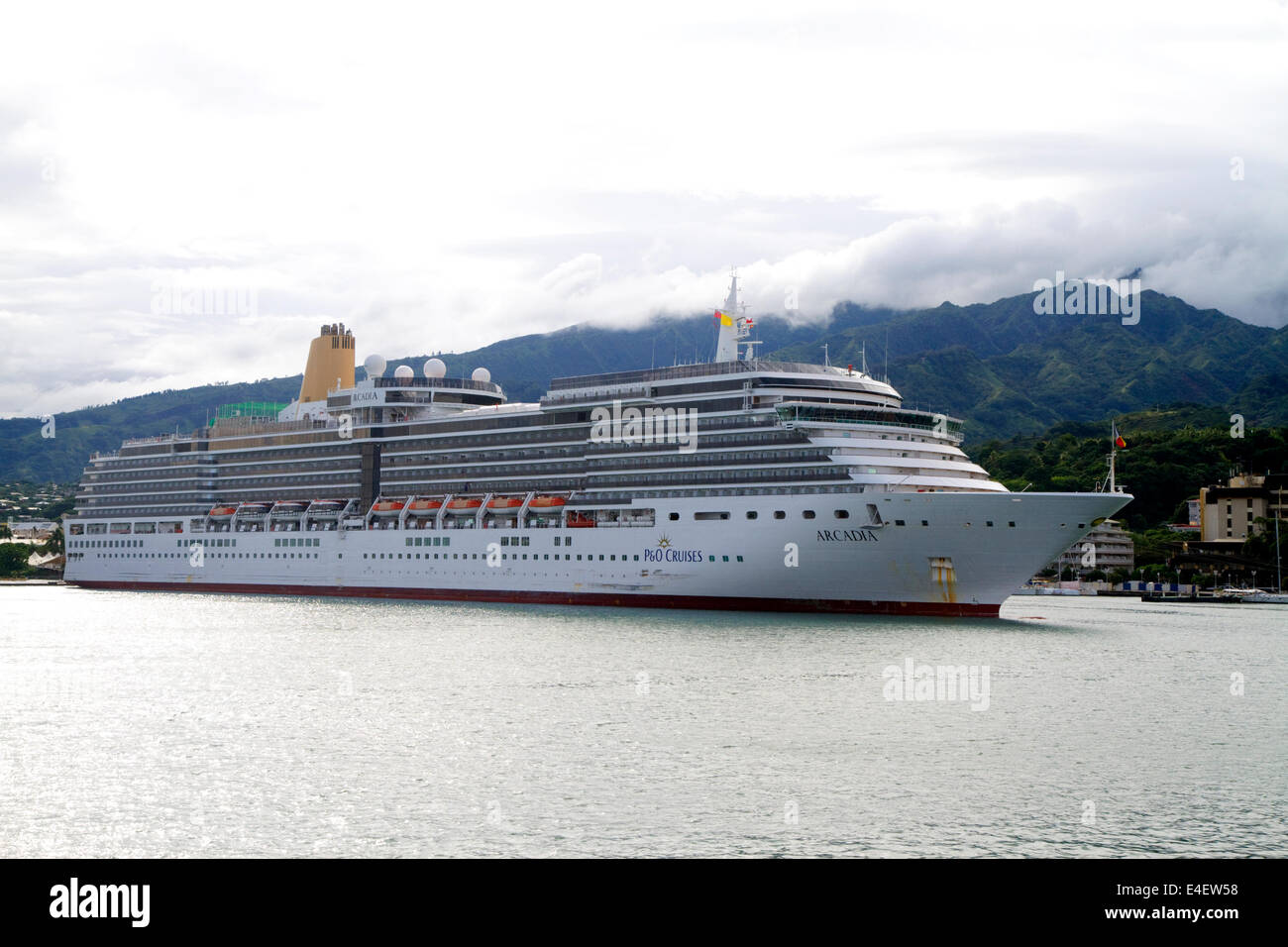 Arcadia cruise ship docked at Papeete, Tahiti, French Polynesia Stock ...