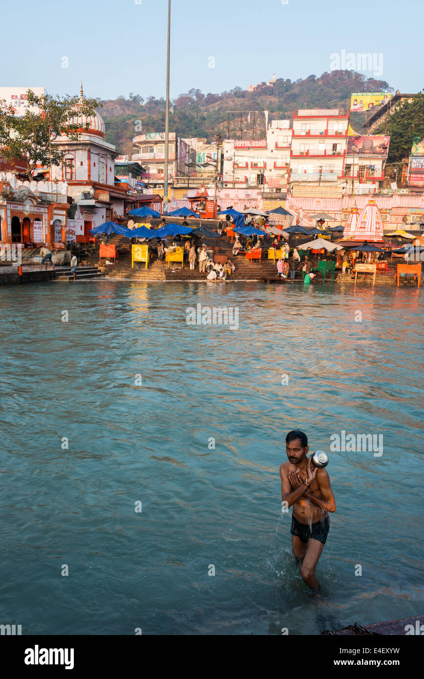 Hindu man bathing in Ganges river in Haridwar Stock Photo - Alamy