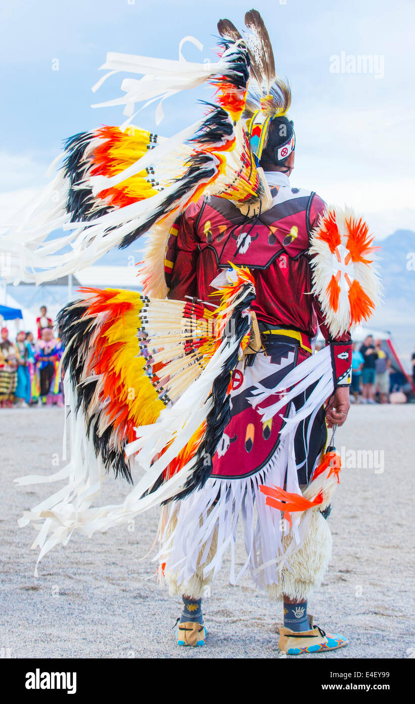 American man in tribe clothing hi-res stock photography and images - Alamy