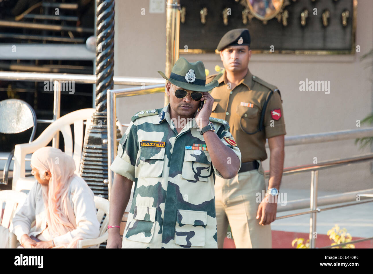 ATTARI, INDIA, 30 NOVEMBER 2013 - Daily border closing ceremony at ...