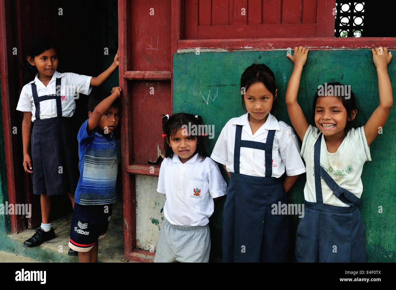 School uniform children peru hi-res stock photography and images - Alamy
