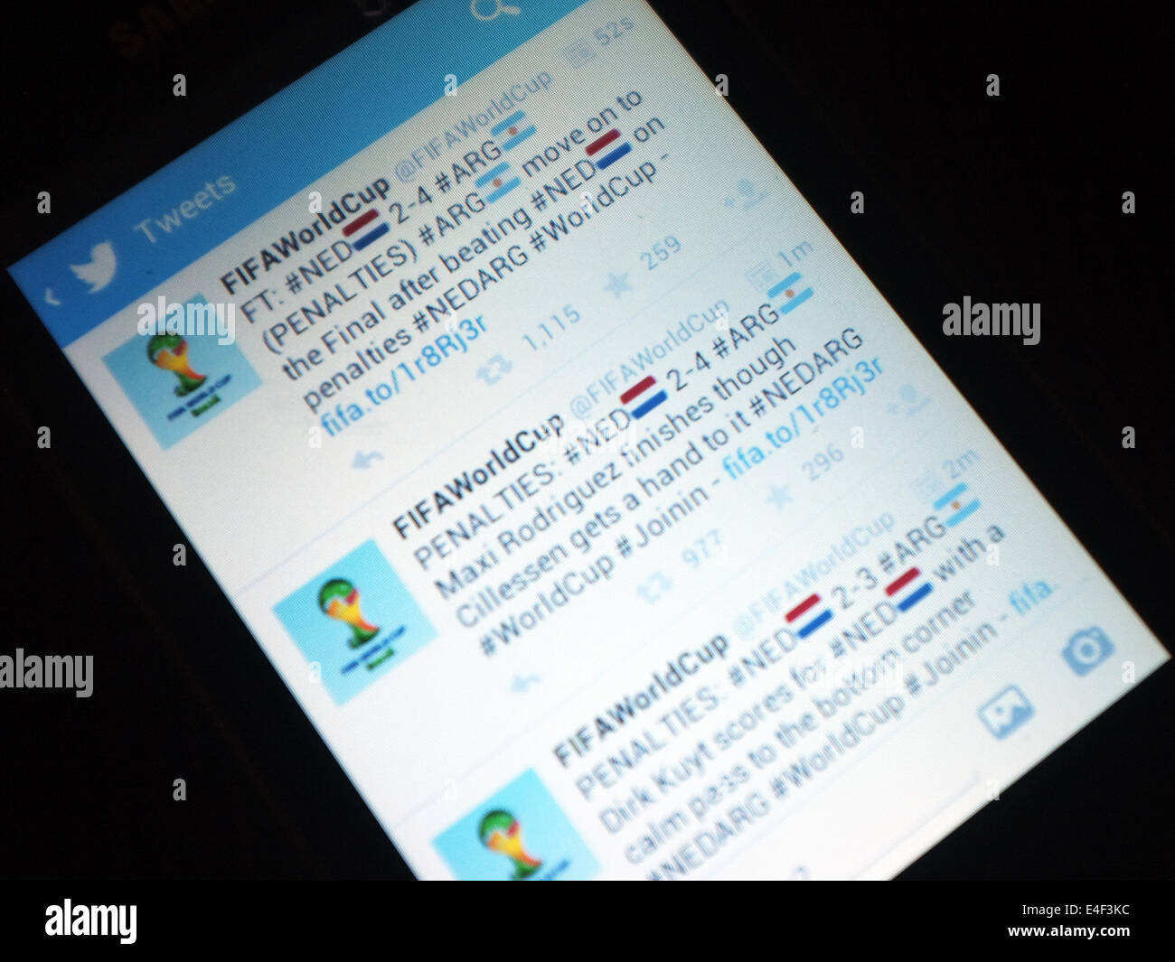 World cup tweets hi-res stock photography and images - Alamy