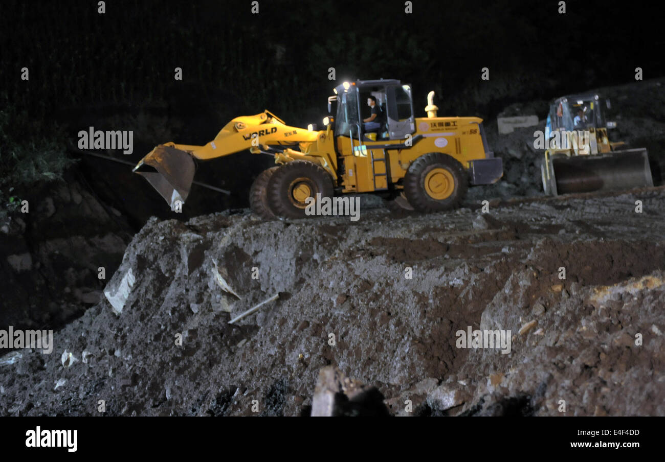 Buried under work hi-res stock photography and images - Alamy