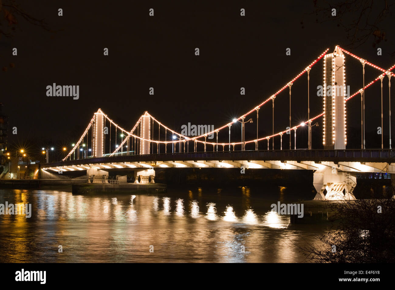 Chelsea bridge in london england hi-res stock photography and images ...