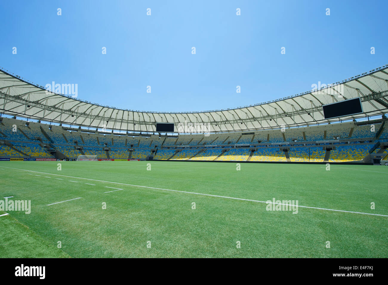 Empty maracana stadium hi-res stock photography and images - Alamy