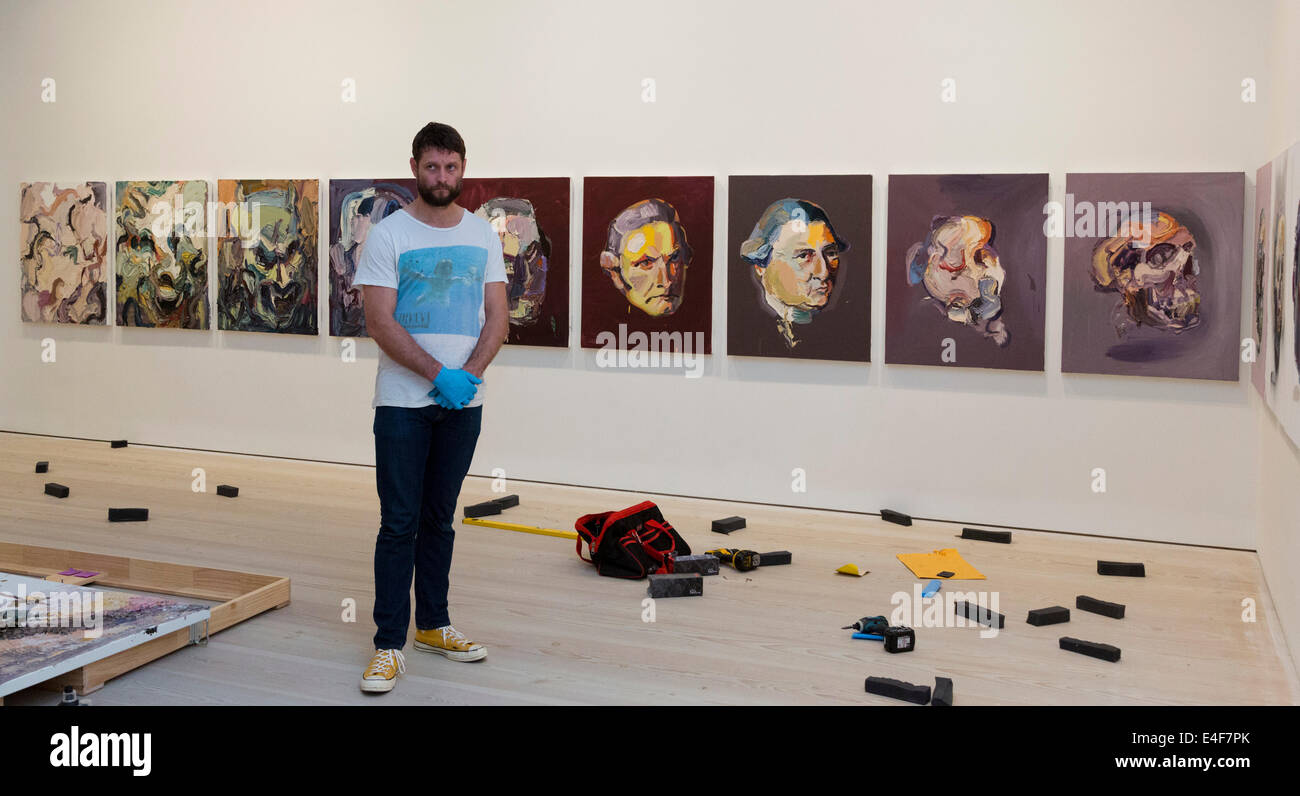 Australian artist Ben Quilty at Saatchi Gallery, London Stock Photo - Alamy