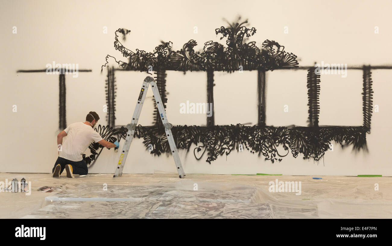 Australian artist Ben Quilty at Saatchi Gallery, London Stock Photo - Alamy