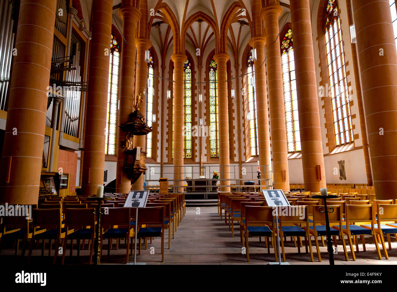 View inside the Heiliggeist Cathedral in Heidelberg, Germany Stock Photo - Alamy