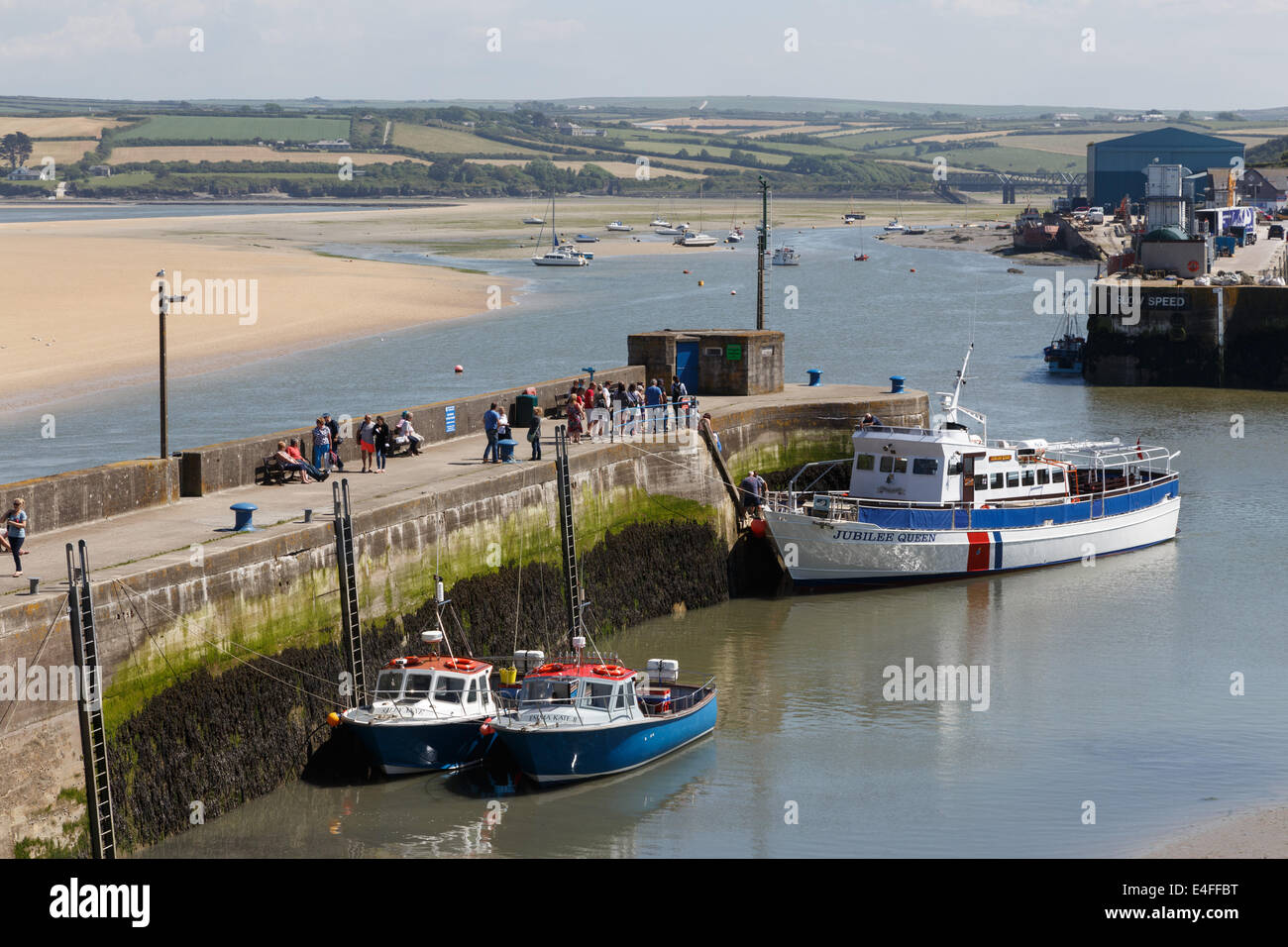padstow town cornwall england uk Stock Photo - Alamy