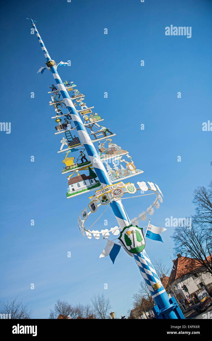 Maibaum hi-res stock photography and images - Alamy