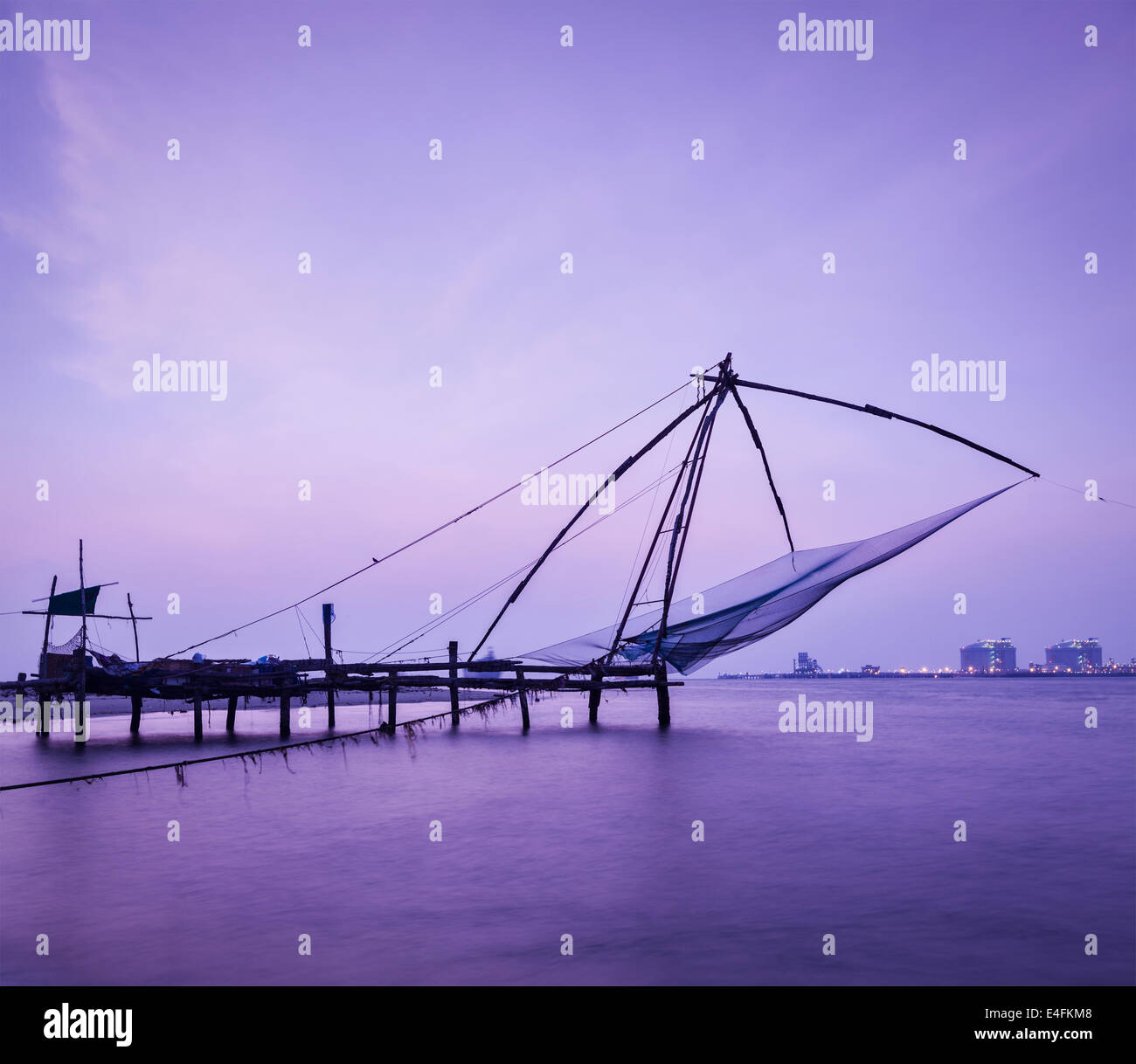 Chineese fishing nets hi-res stock photography and images - Alamy