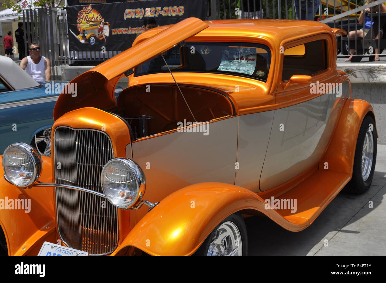 Old hot rod hi-res stock photography and images - Alamy
