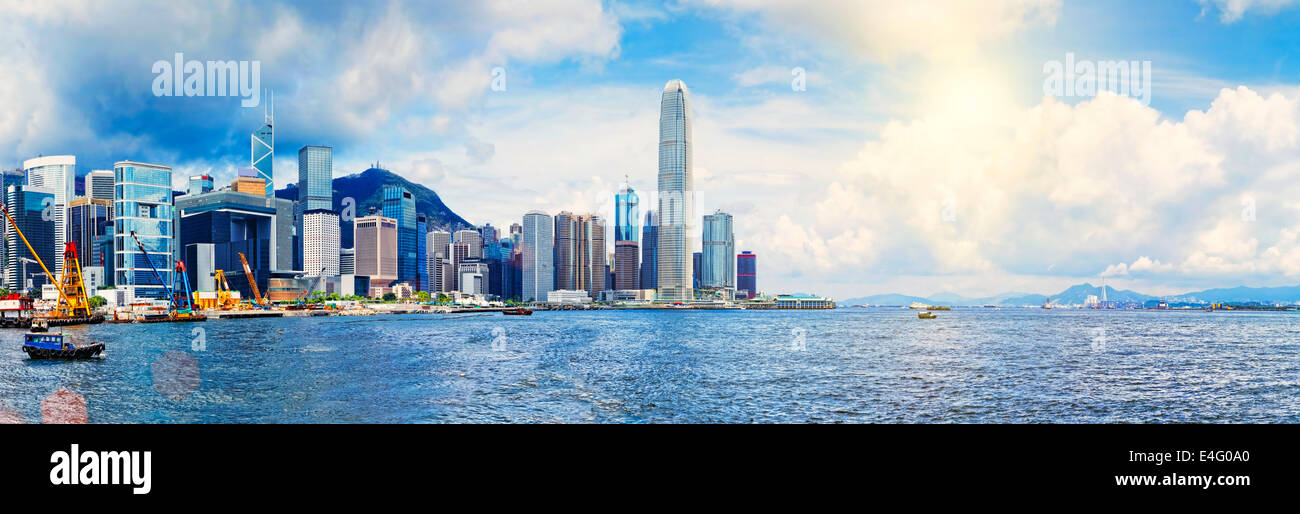 Hong kong harbour promenade hi-res stock photography and images - Alamy