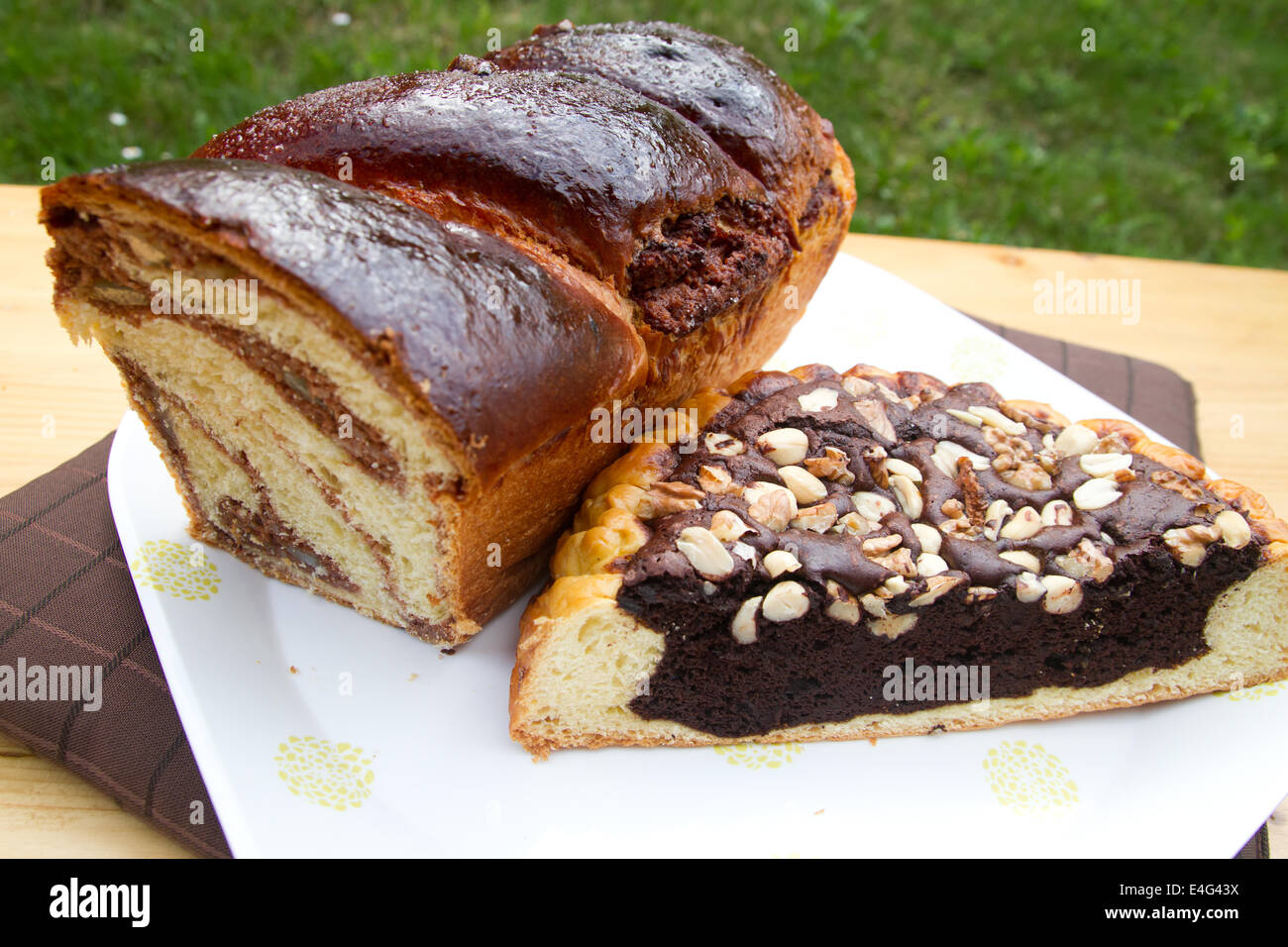 Traditional easter romanian cakes - cozonac and pasca - in outdoor ...