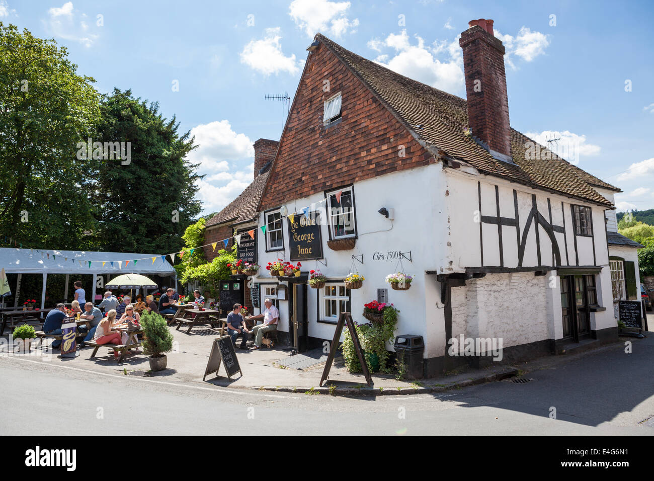 C16 timber framed house hi-res stock photography and images - Alamy