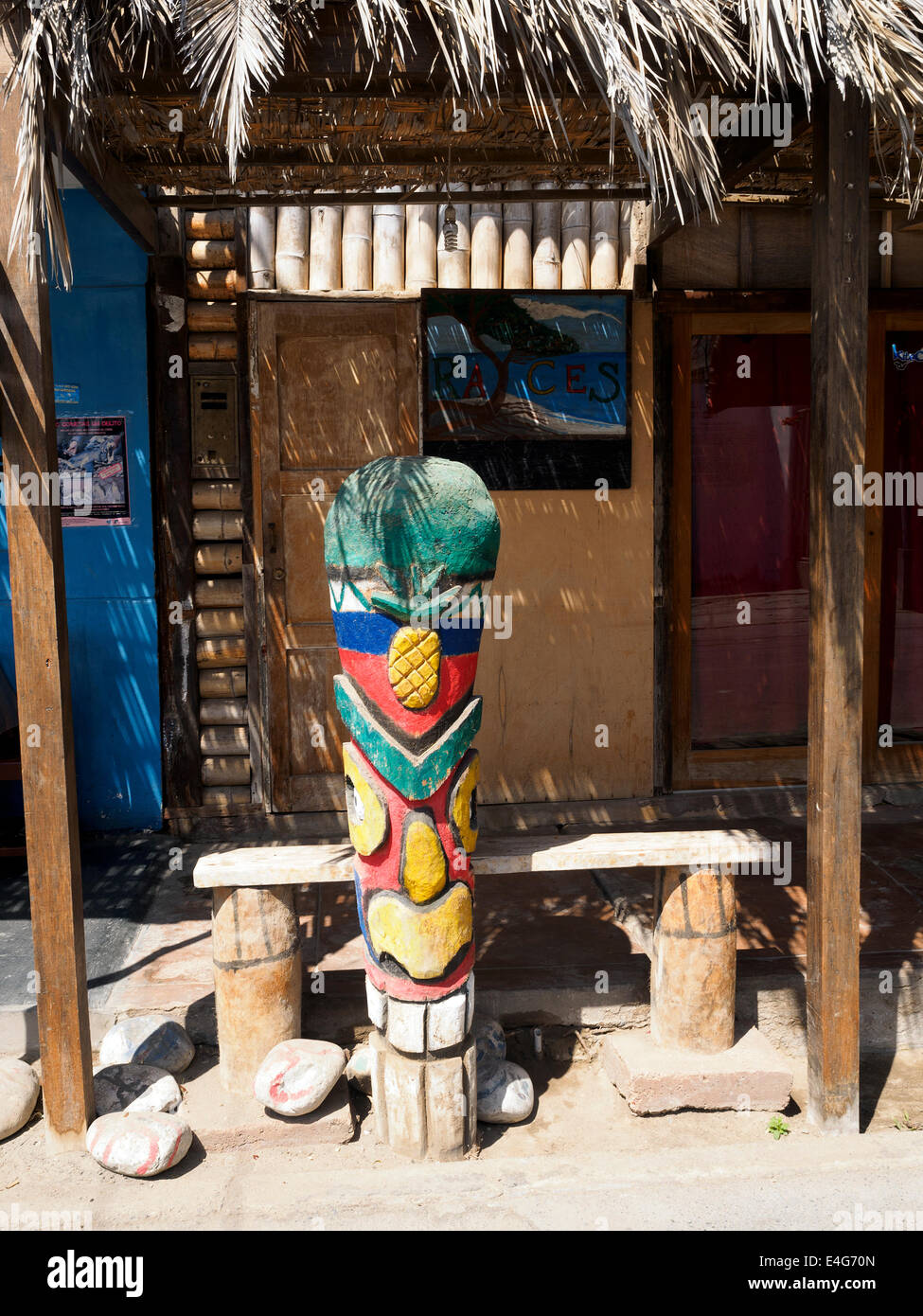 Street totem hi-res stock photography and images - Alamy