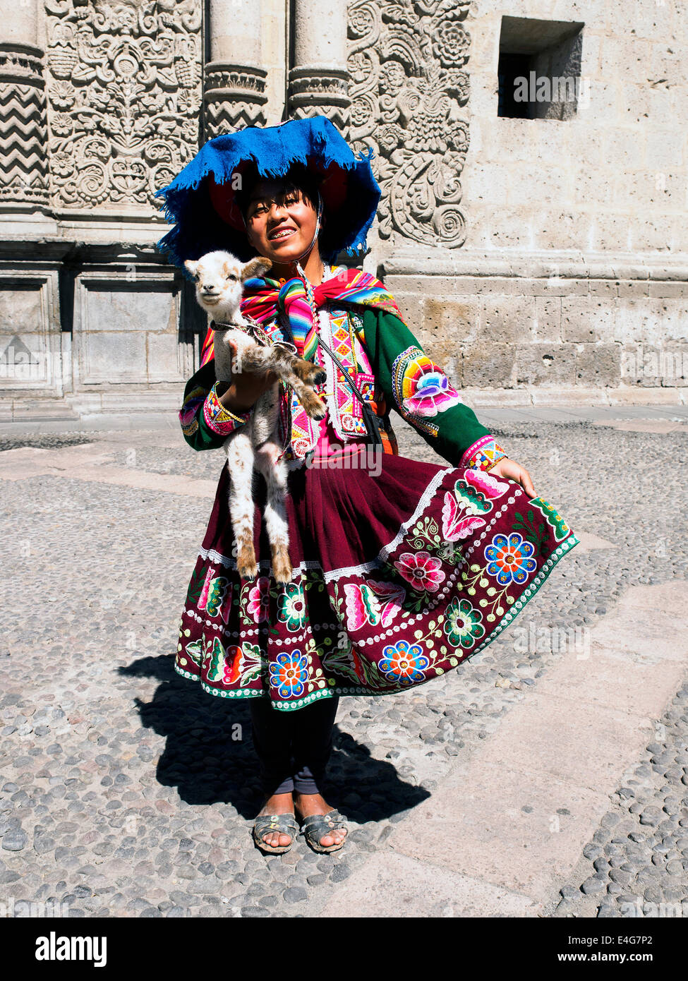 Lama girl hi-res stock photography and images - Alamy