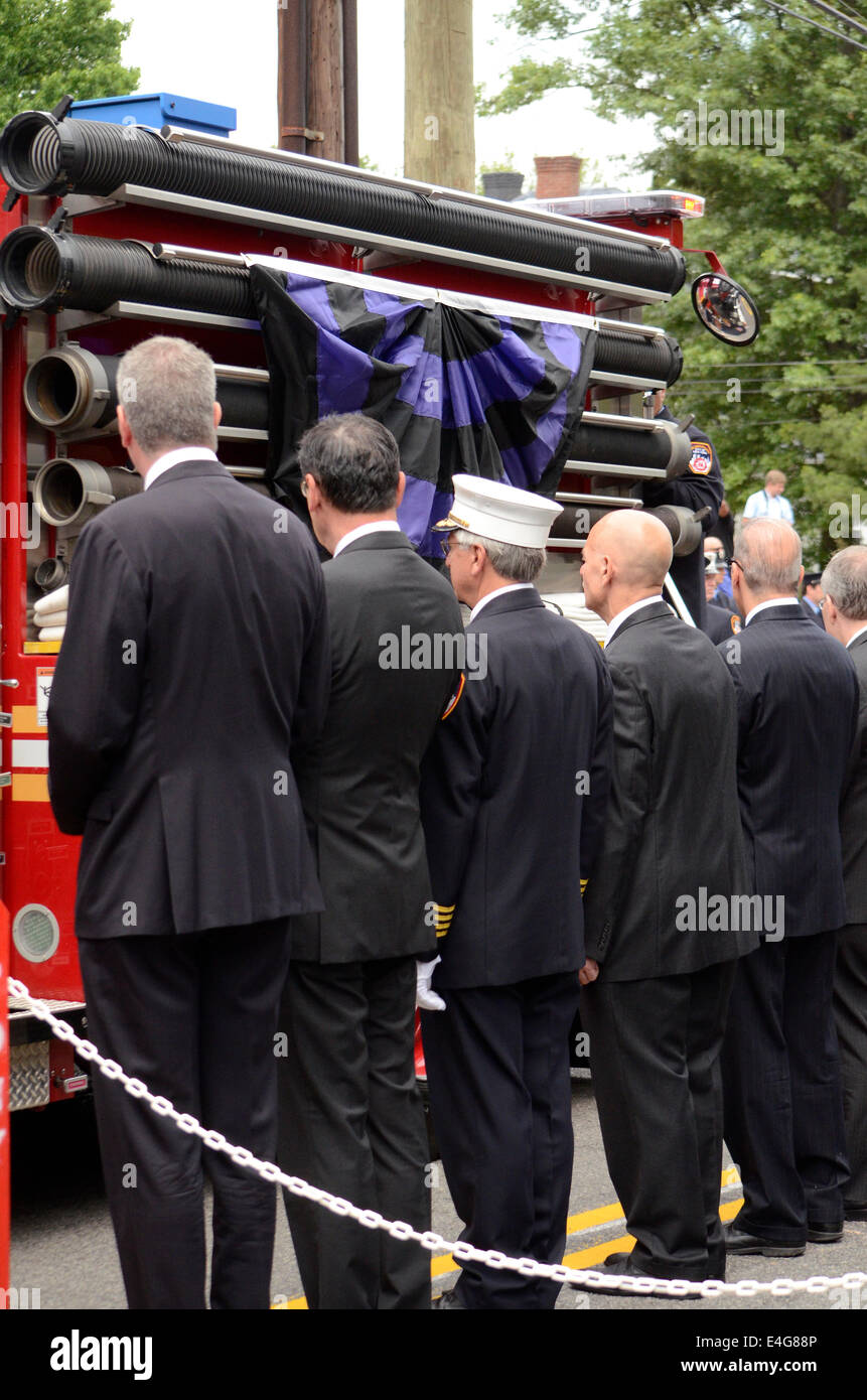 Ceremonial fdny hi-res stock photography and images - Alamy