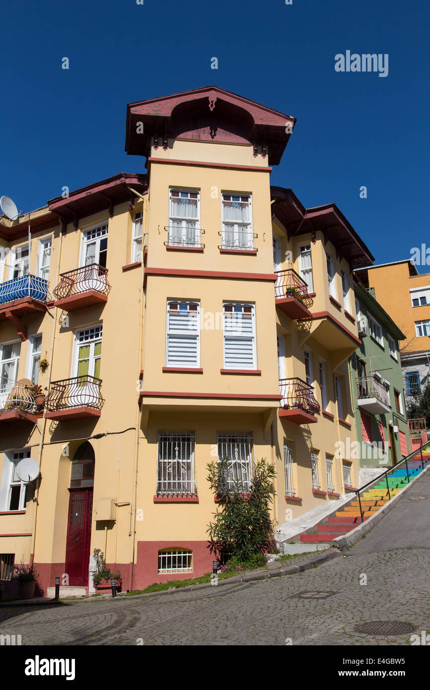 Old buildings in istanbul hi-res stock photography and images - Alamy