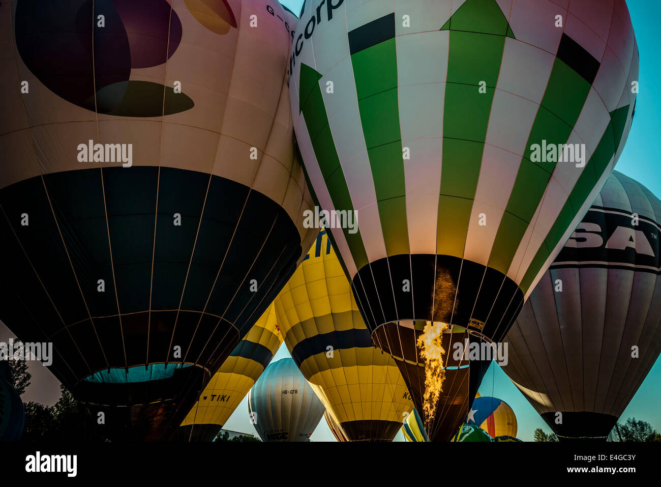 Barcelona, Catalonia, Spain. 10th July, 2014. Hot air balloon ...