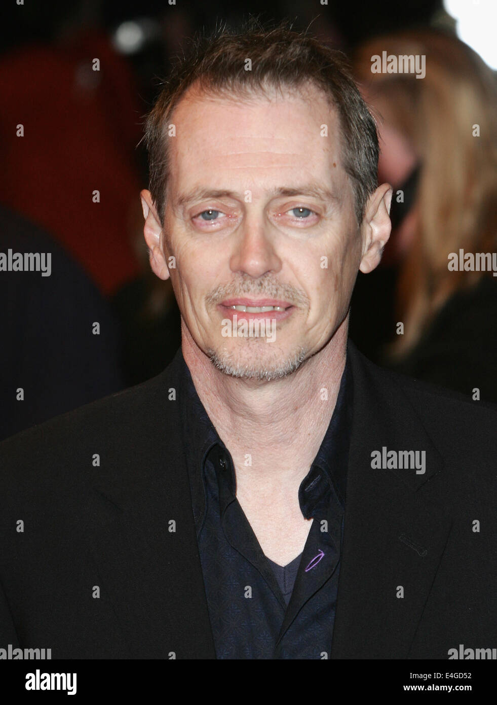 London, UK. 18th Oct, 2007. Steve Buscemi arrives at the 'Interview ...